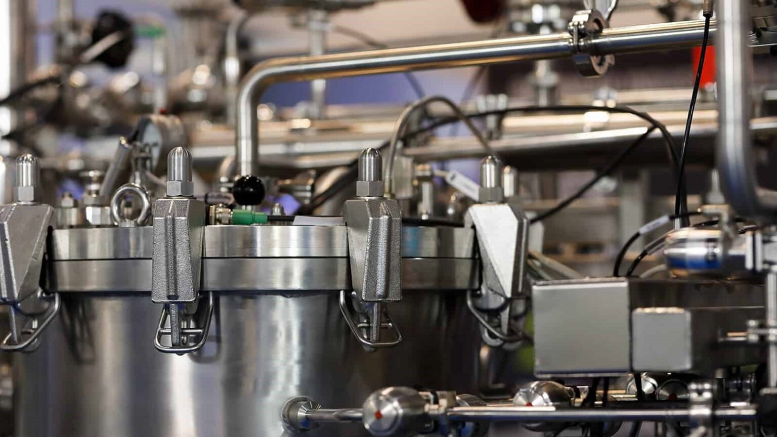 9 Types of Equipment Used for Industrial Processing - The Source Full